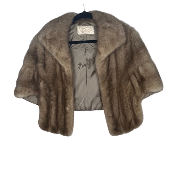 La Belle | Jackets & Coats | La Belle Fine Fur Vintage 4s Mink Stole | Poshmark